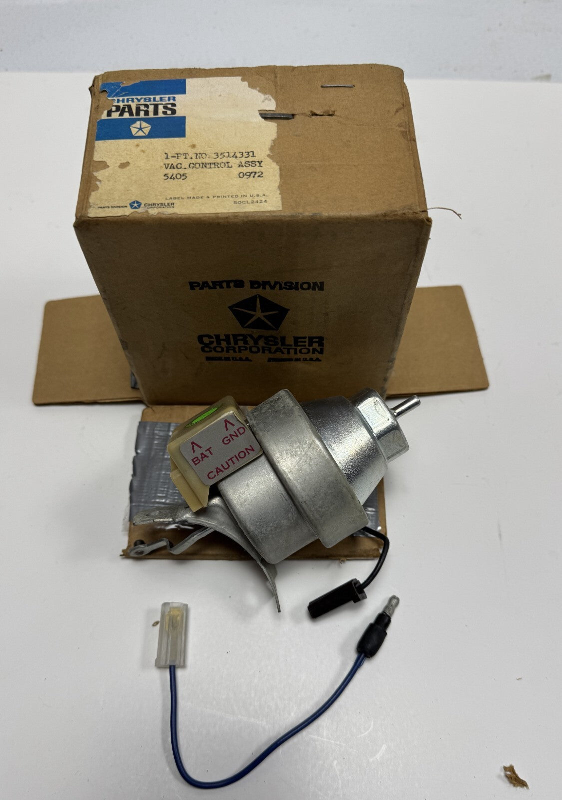 New Old Stock Electronic Vacuum Advance for 1970-71 Models Mopar #3514 ...