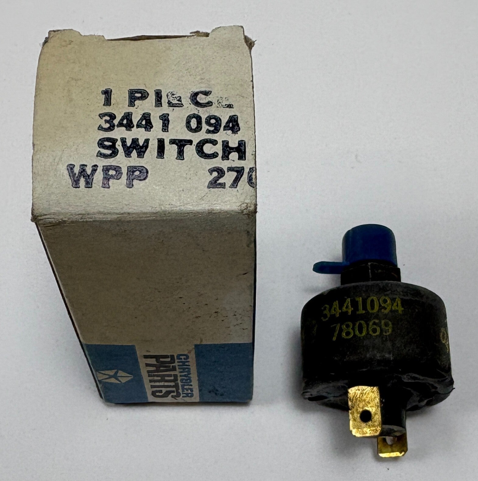 New Old Stock A/C Low Pressure Cutoff Switch for 1970-71 Models Mopar ...