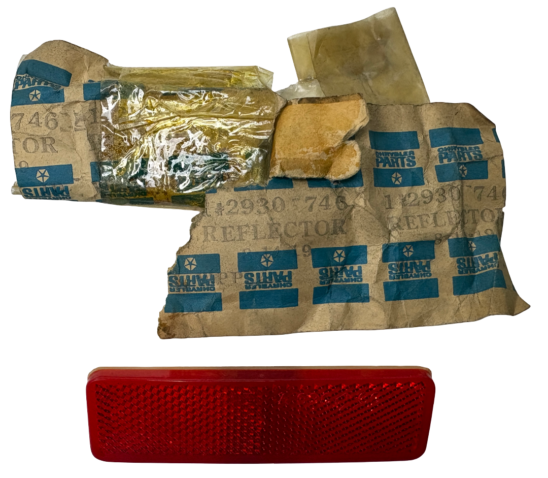 New Old Stock Side Marker Reflex Lens for 1969 Models Mopar #2930746 ...